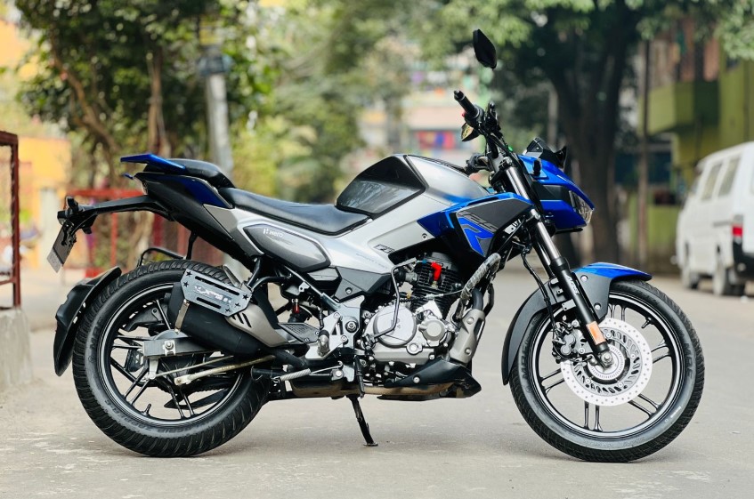 Hero Xtreme Silver Blue