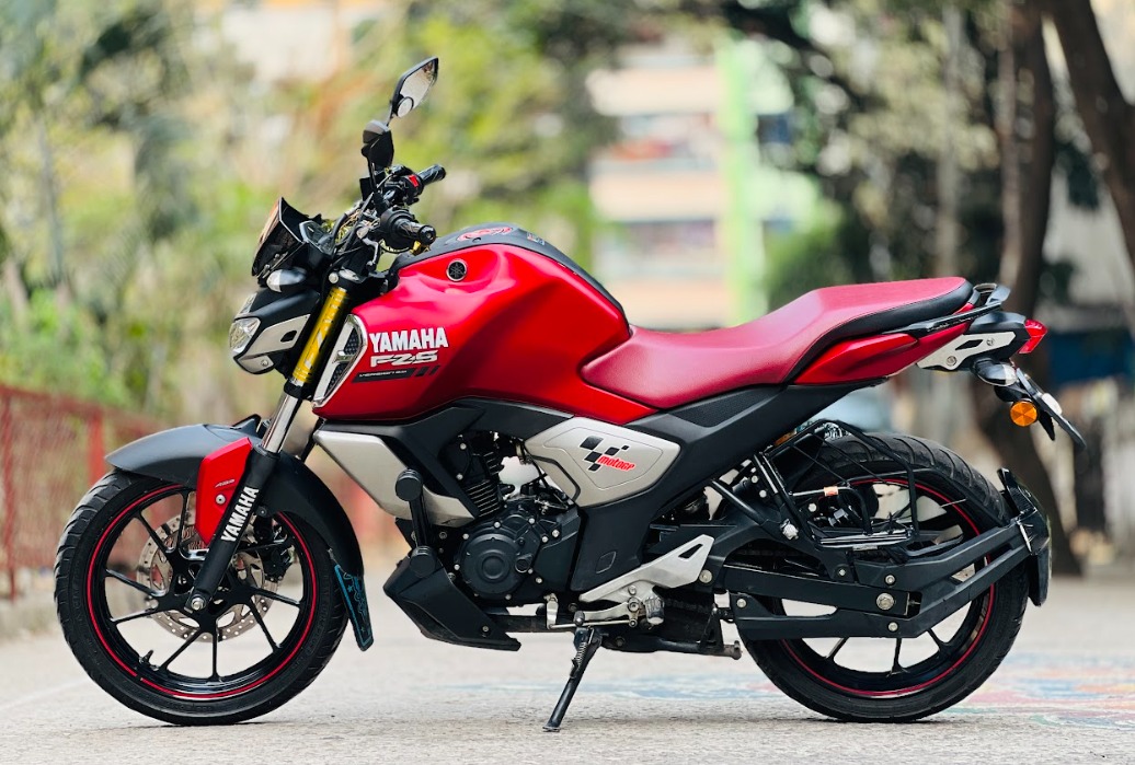 Yamaha FZS V3 ABS Red 8550KM