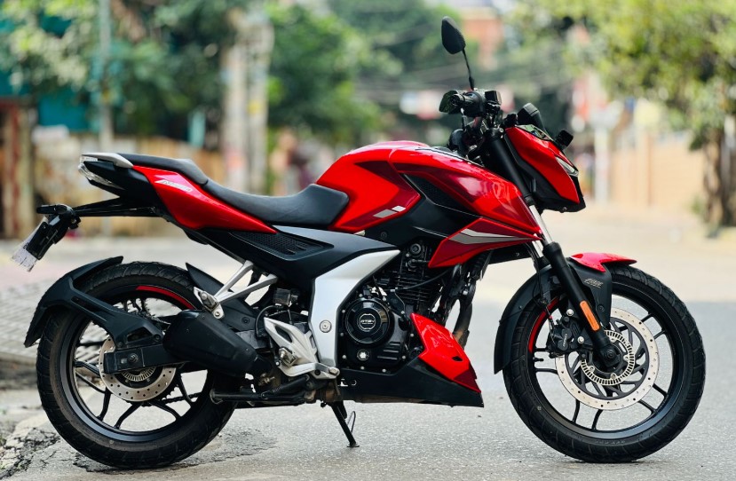 Bajaj Pulsar N250 Red 3020KM