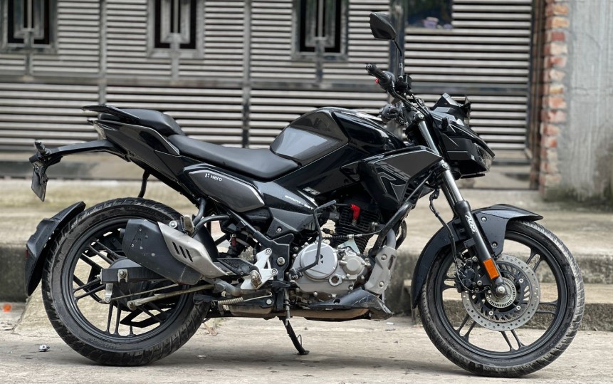 Hero Xtreme 125R Black 3250KM
