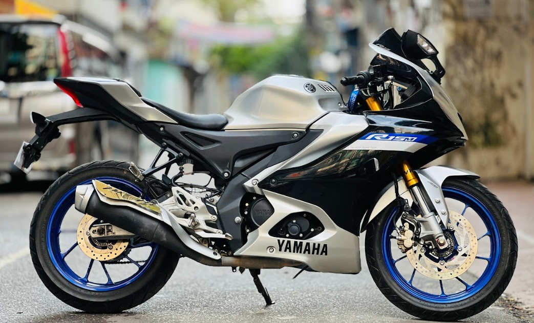 Yamaha R15M ABS INDO Silver 8900KM