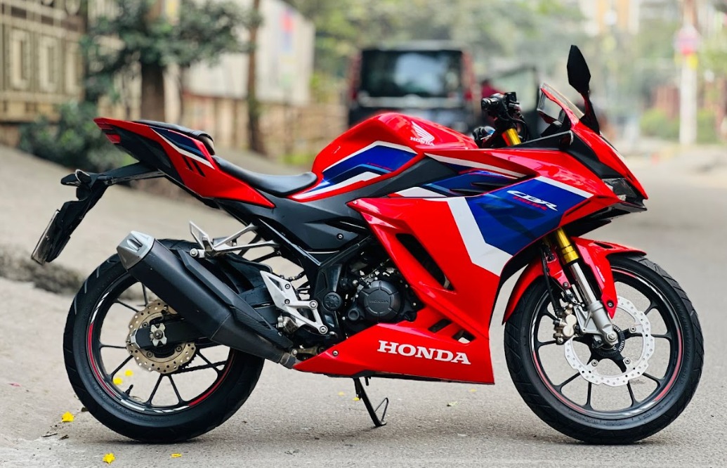 Honda CBR Tri Color 6620KM INDO