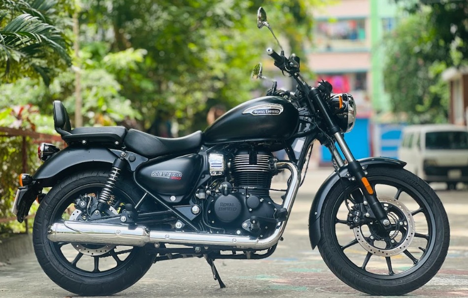 Royal Enfield Meteor 350 Black 4030KM