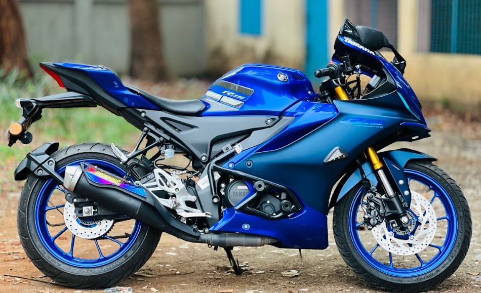 Yamaha R15 V4 ABS Racing Blue 3330KM