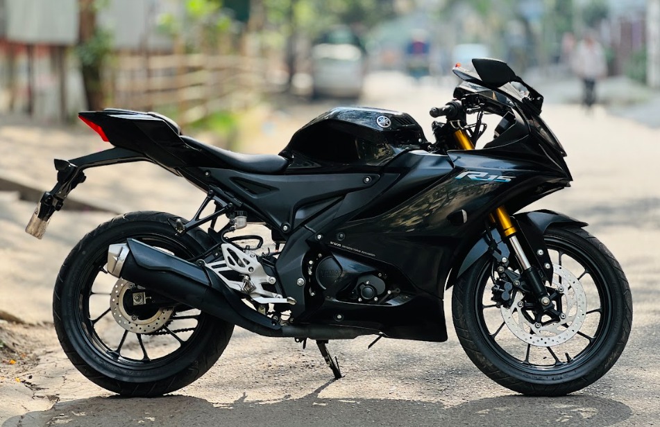Yamaha R15 V4 Black INDO 5150KM
