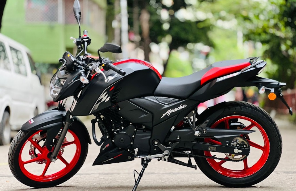 TVS 4V Fi ABS Matte Black 620KM