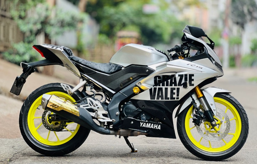Yamaha R15 V3 Grazie Vale 9600KM