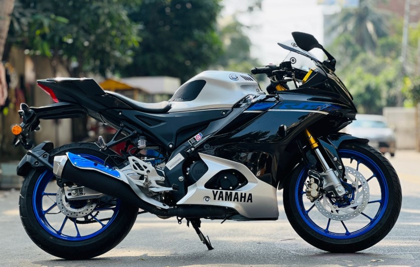 Yamaha R15M BS7 Carbon Fiber 860KM