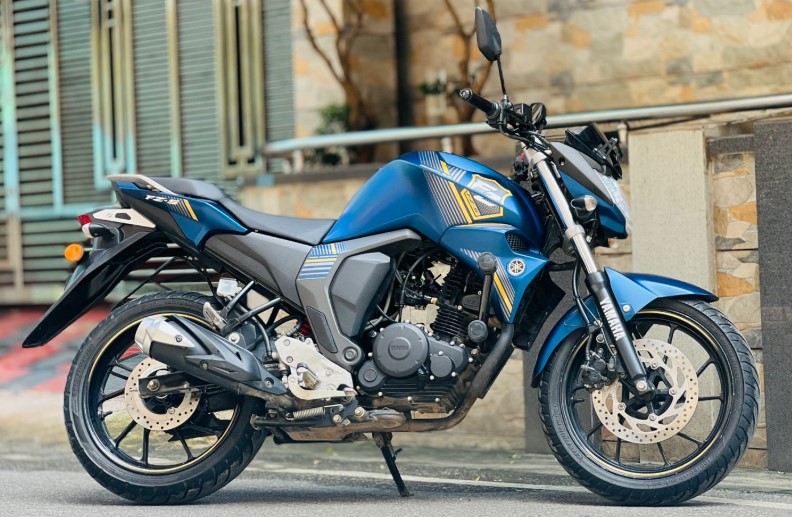 Yamaha FZS V2 Blue 8180KM