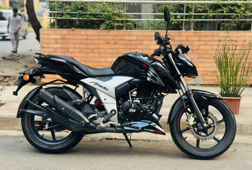 TVS 4V SD Black 8680KM