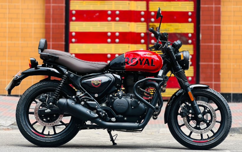 Royal Enfield Hunter 350 Rebel Red 210KM