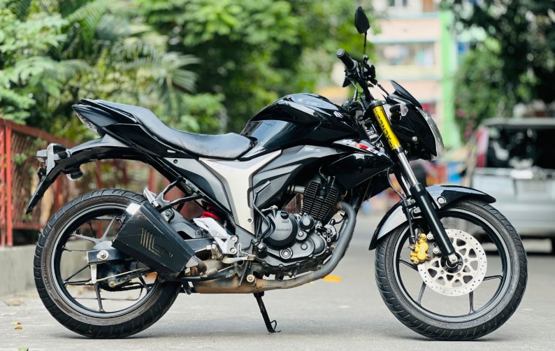 Suzuki Monotone Black 4550KM