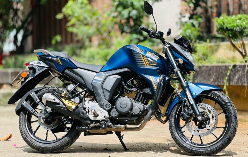 Yamaha FZS V2 Armada Blue 15530KM