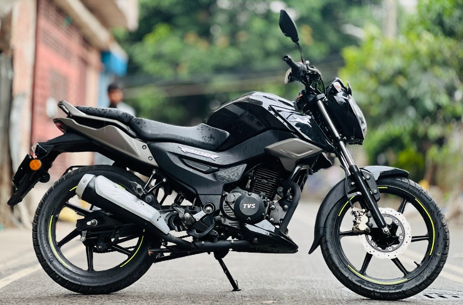 TVS Raider 125 Black 5400KM