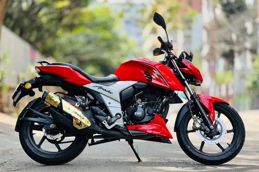 TVS 4V ABS Red 2150KM