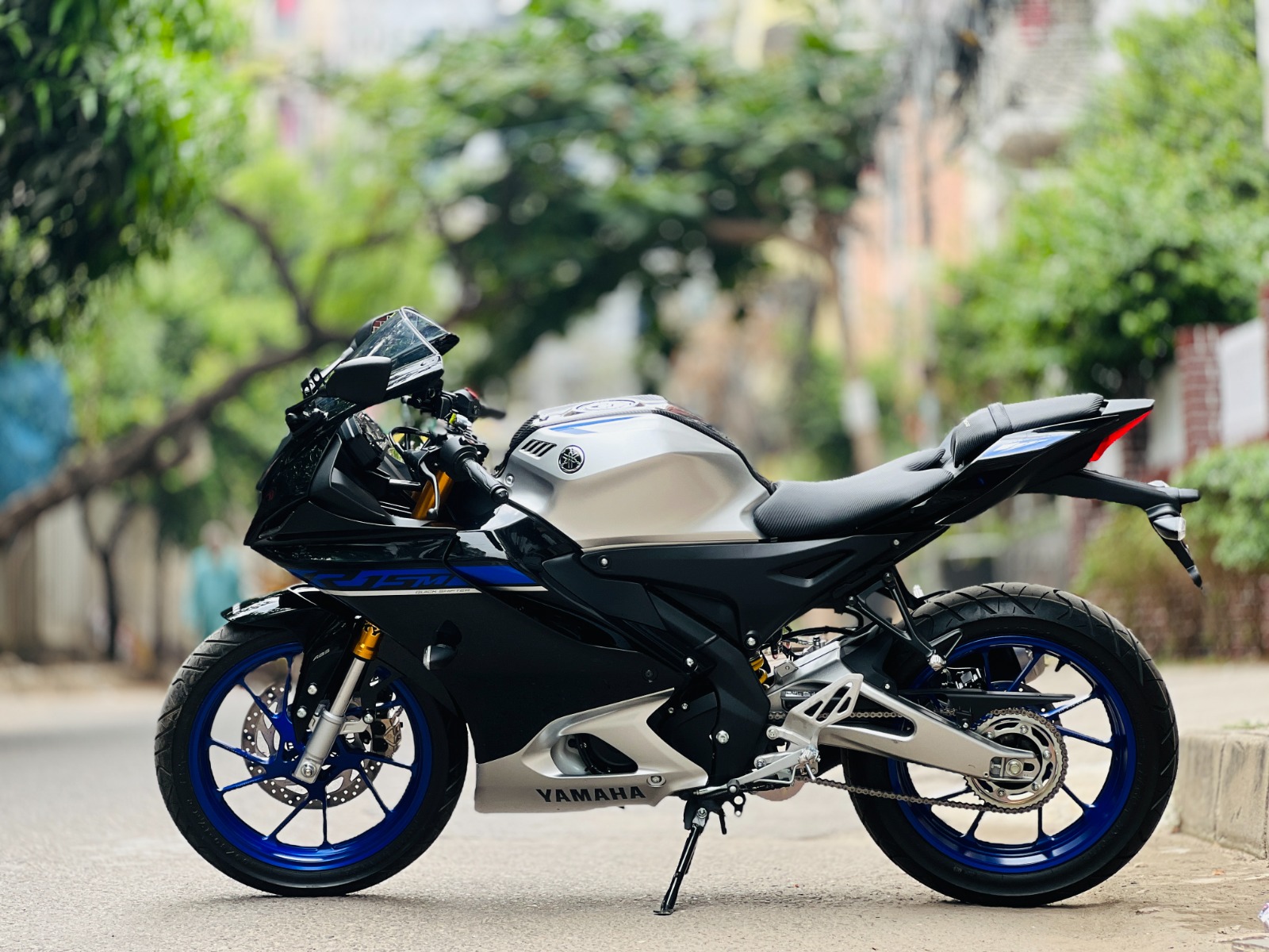 R15 M BS7 ICON ABS (INDIAN)5320KM