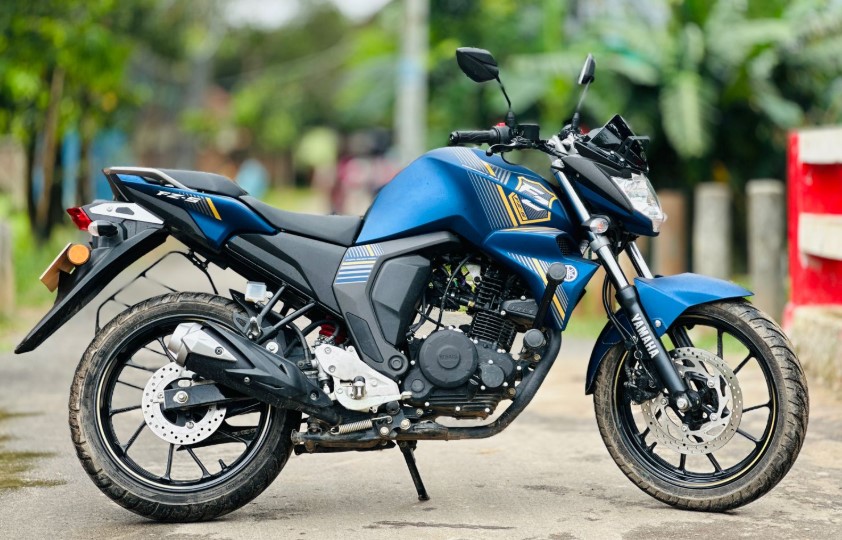 Yamaha FZS V2 Blue 850KM