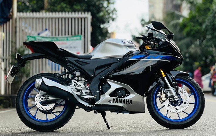 Yamaha R15M Carbon INDO 1990KM