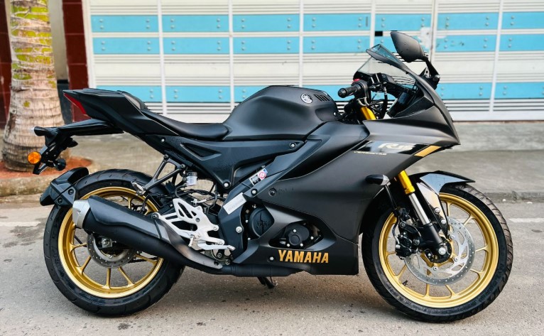 Second hand Yamaha R15 V4 BS7 Price in Bangladesh