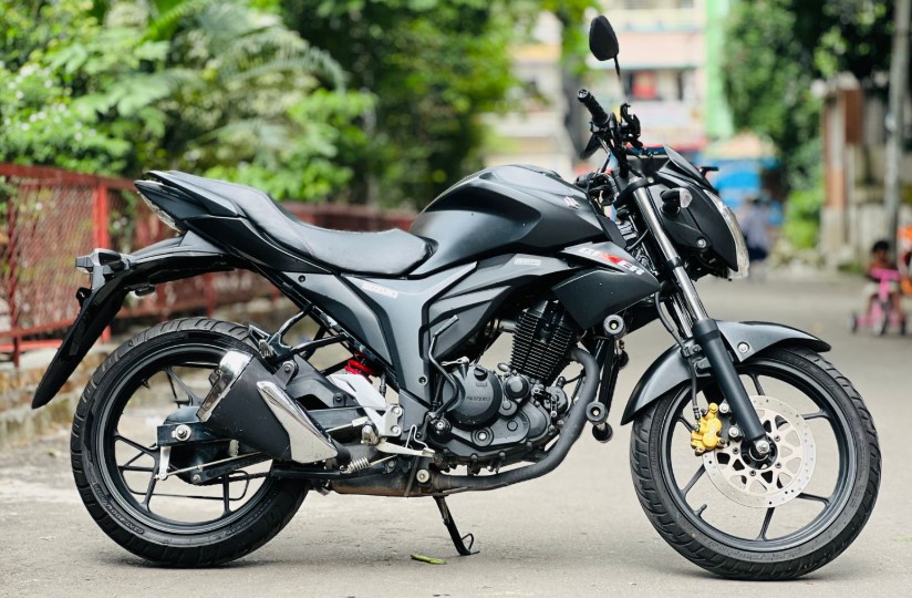 Suzuki Monotone Matte Black 1450KM