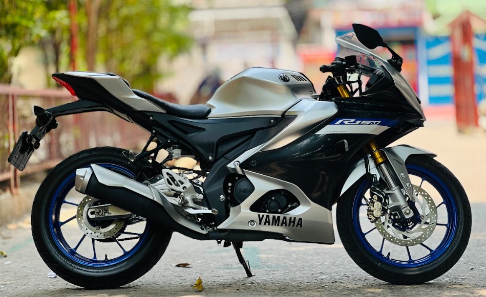 Yamaha R15M ABS Indo Silver 4350KM