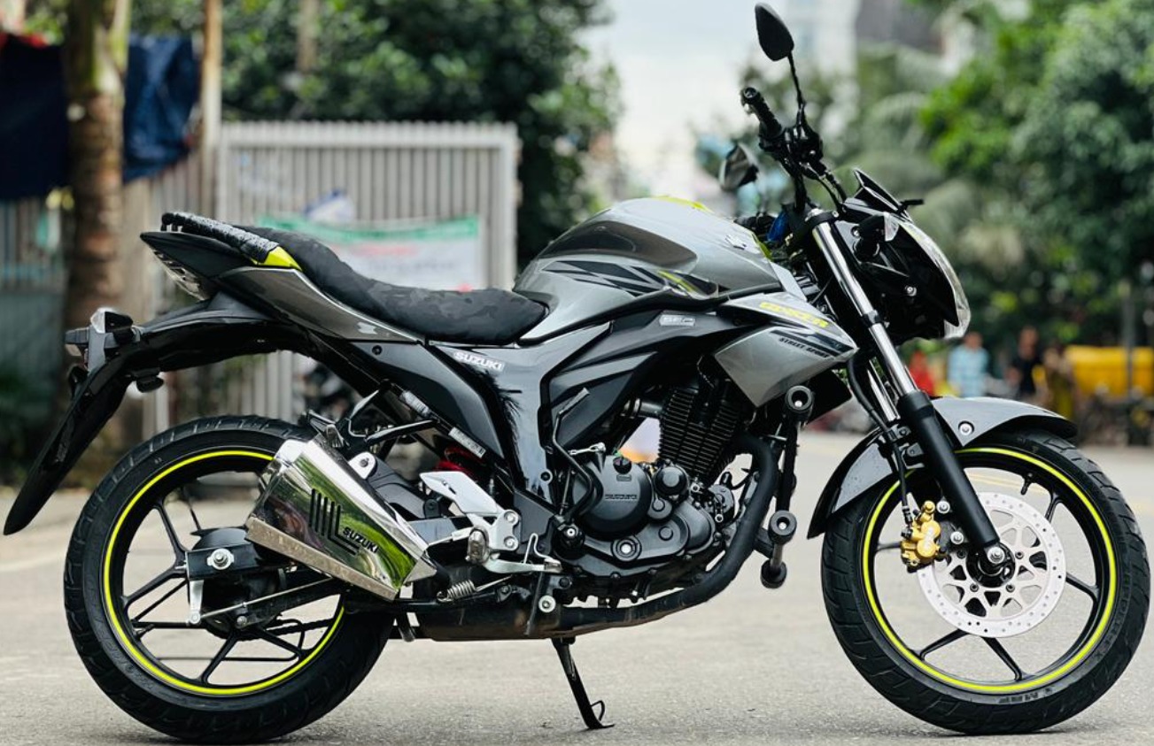 Suzuki Gixxer Monoton S.D Official Indian 220KM